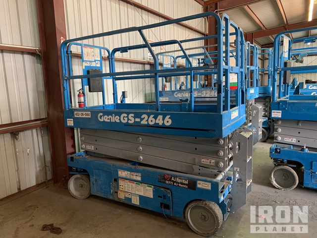 2014 Genie GS2646 Scissor Lift in Perris, California, United States ...