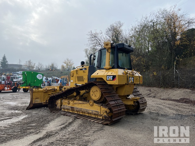 2018 Cat D6N LGP Crawler Dozer in Nivolas-Vermelle, AUVERGNE-RHÔNE-ALPES, France (IronPlanet ...