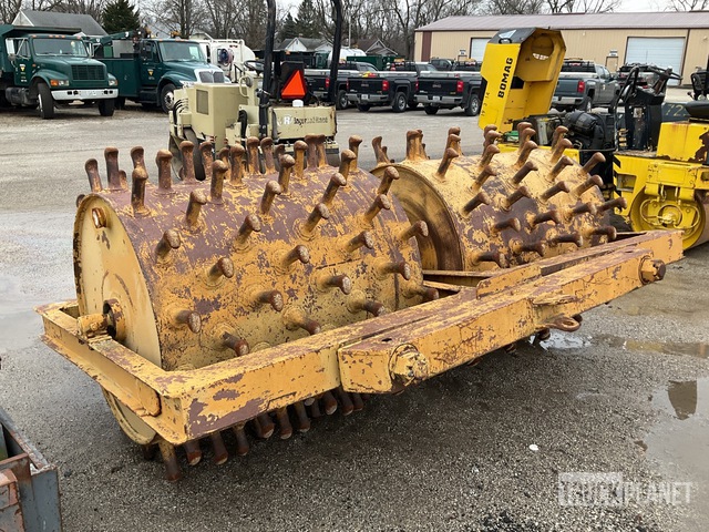 Pad Foot Pull Behind Compactor in Mattoon, Illinois, United States ...