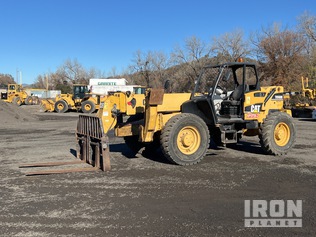 2006 Cat TH560B Telehandler in Ukiah, California, United States ...