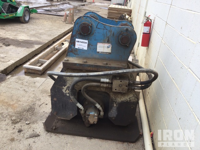 2014 Okada Plate Compactor Attachment in Columbus, Ohio, United States ...