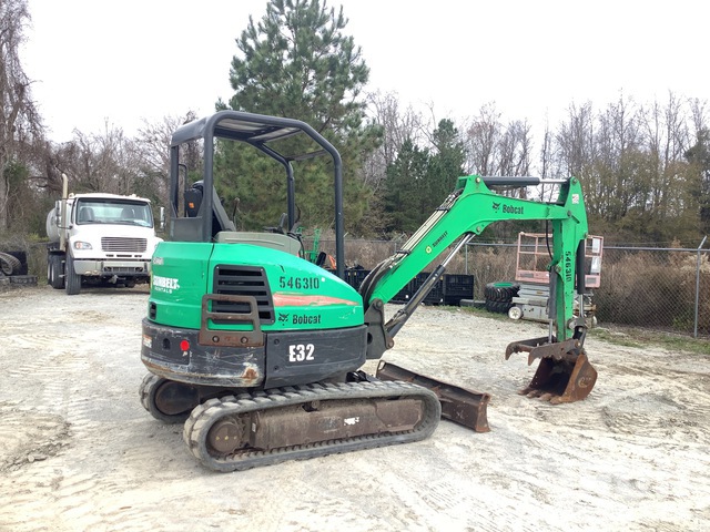 2013 Bobcat E32 Mini Excavator in Jacksonville, North Carolina, United ...