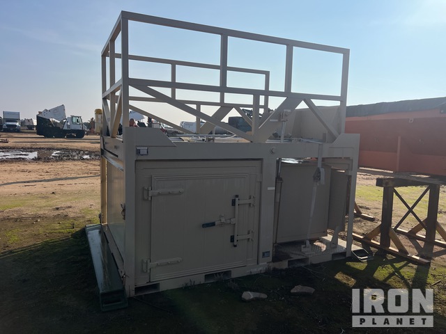 Garrett Container Systems 102 in x 7 ft Skid-Mounted Hydraulic Raise in ...