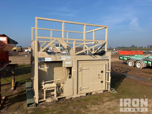 Garrett Container Systems 102 in x 7 ft Skid-Mounted Hydraulic Raise in ...