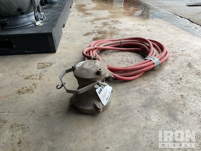 Wolf Turbolite Pneumatic Work Light in Morgan City, Louisiana, United ...