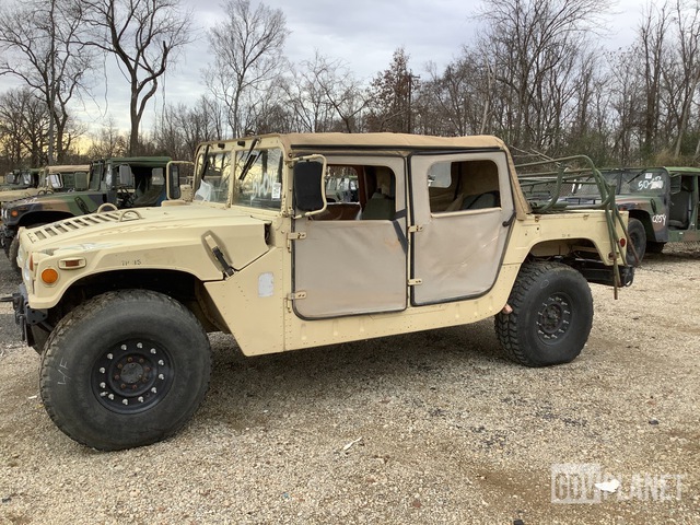 Surplus 2004 AM General M1097A2 HMMWV 4 Door Soft Top w/Truck Body in ...