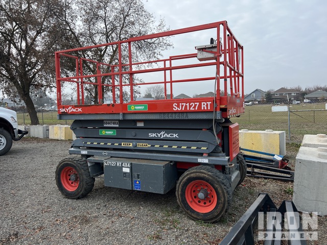 2014 (unverified) Skyjack SJ7127 RT Dual Fuel 4x4 Scissor Lift in ...
