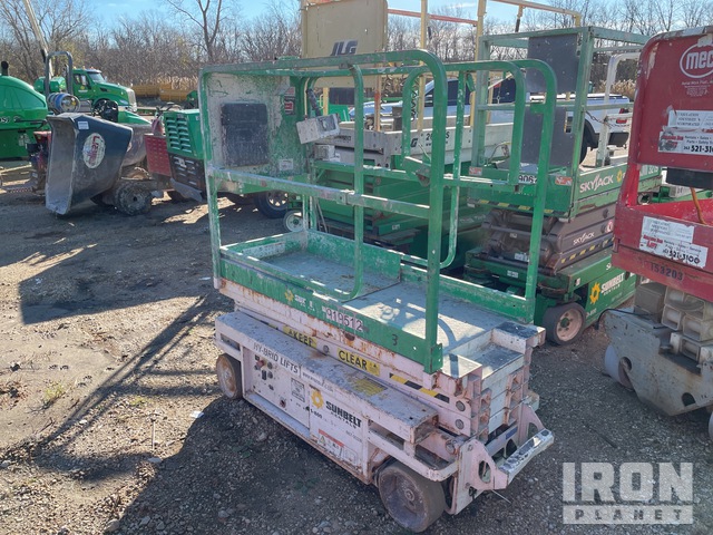 2016 Hybrid HB1430 S2 Electric Scissor Lift in WAUKESHA, Wisconsin ...