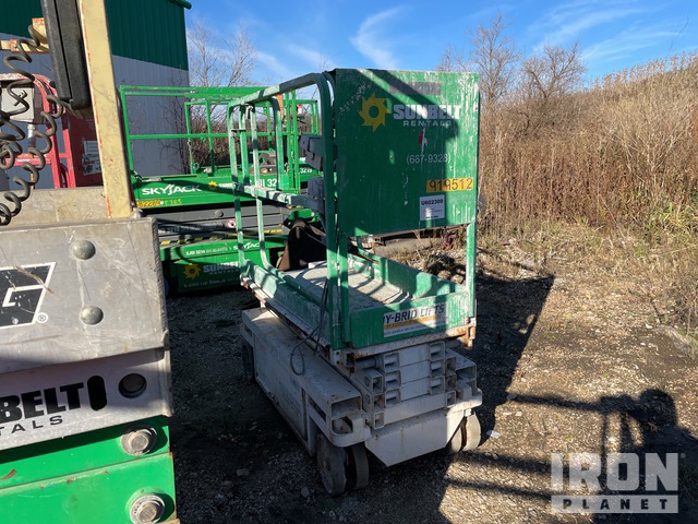 2016 Hybrid HB1430 S2 Electric Scissor Lift in WAUKESHA, Wisconsin ...