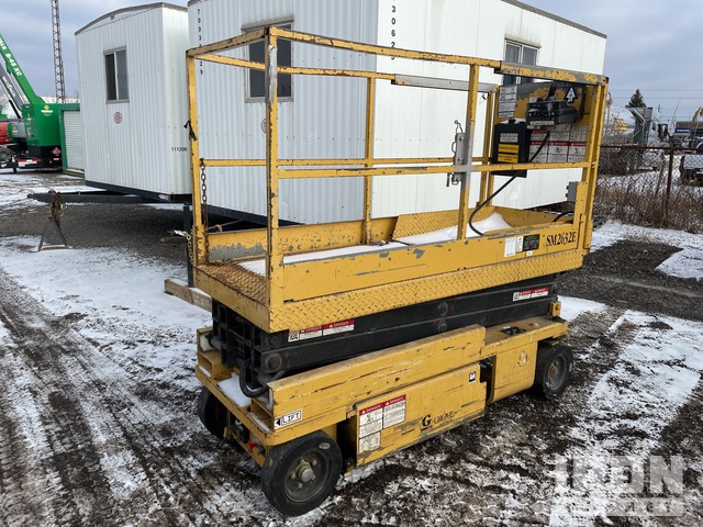 1996 Grove SM2632E Electric Scissor Lift in London, Ontario, Canada ...