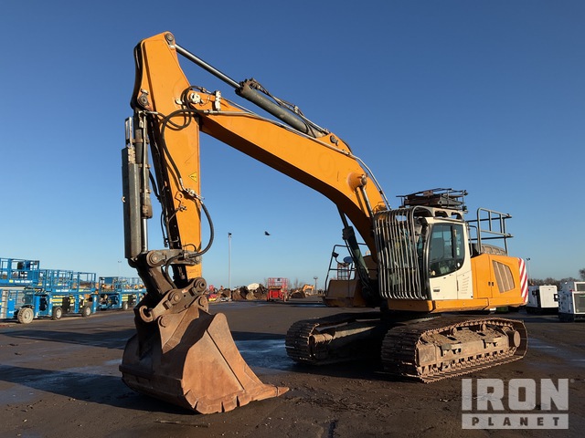 2017 Liebherr R946LC Tracked Excavator