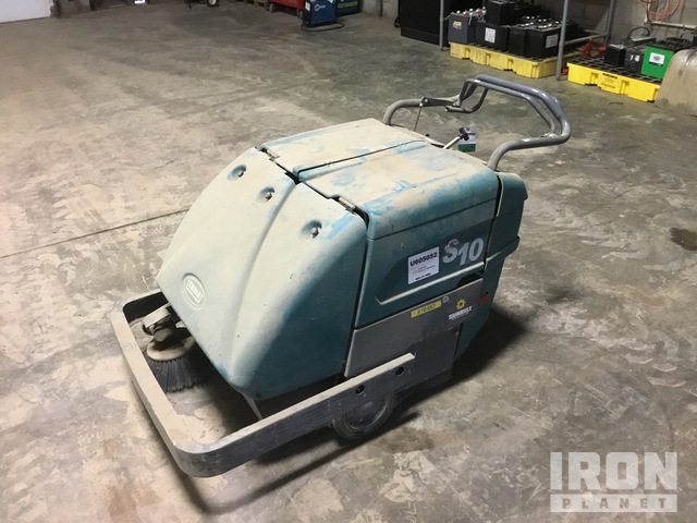 2015 Tennant S10 Walk-Behind Floor Sweeper in CAMBRIDGE, Ohio, United ...