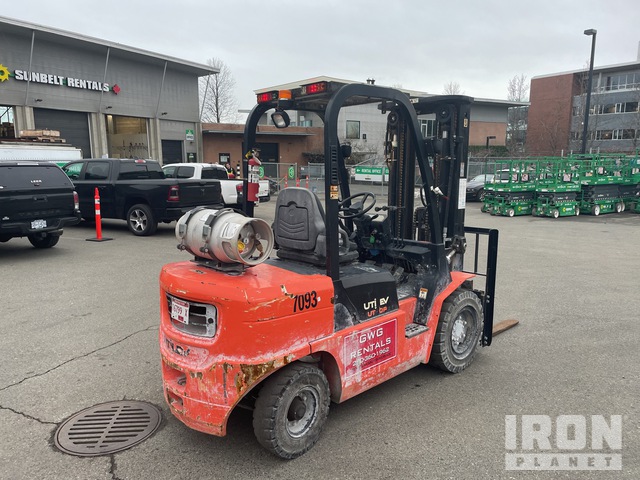 2016 (unverified) Utilev UT30P 4800 lb Pneumatic Tire Forklift in ...
