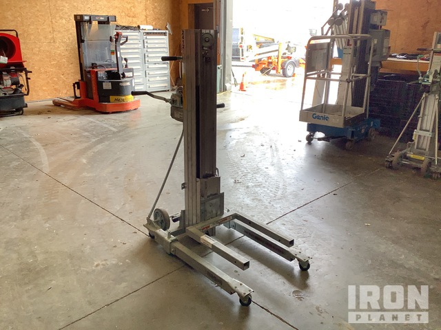 2019 Sumner 2400 Material Hoist in Omaha, Nebraska, United States ...