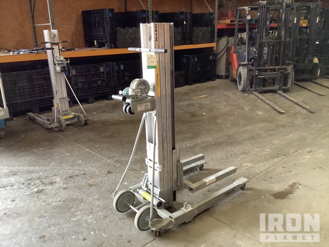 2019 Sumner 2400 Material Hoist in Omaha, Nebraska, United States ...