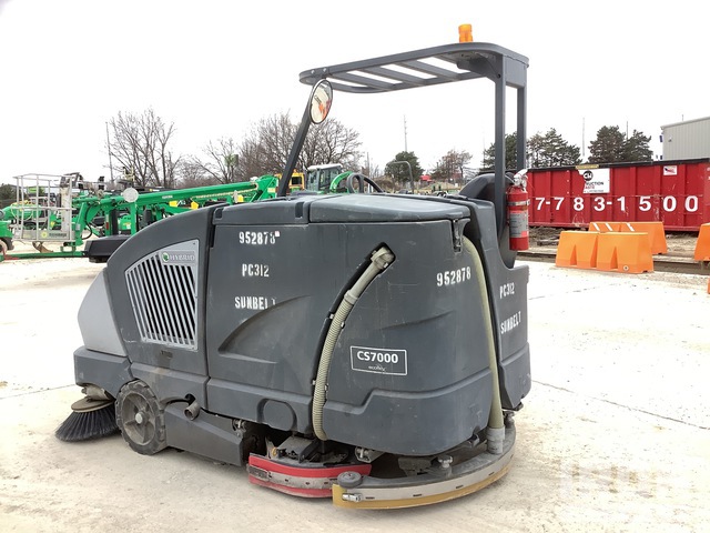2016 Nilfisk CS7000 Ride-On Floor Scrubber in Indianapolis, Indiana ...