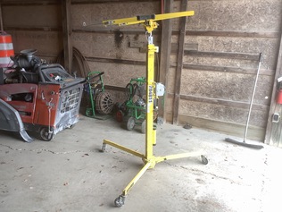 2015 Sumner 2315 Material Hoist in DOVER, Delaware, United States ...