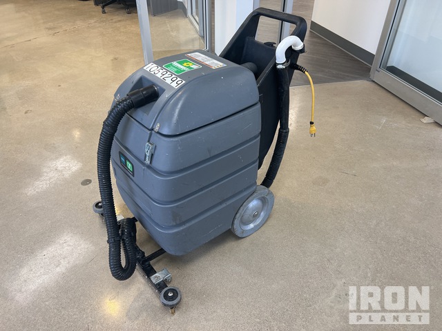 2017 Tennant V-WD-16P Vacuum Cleaner in EARTH CITY, Missouri, United ...