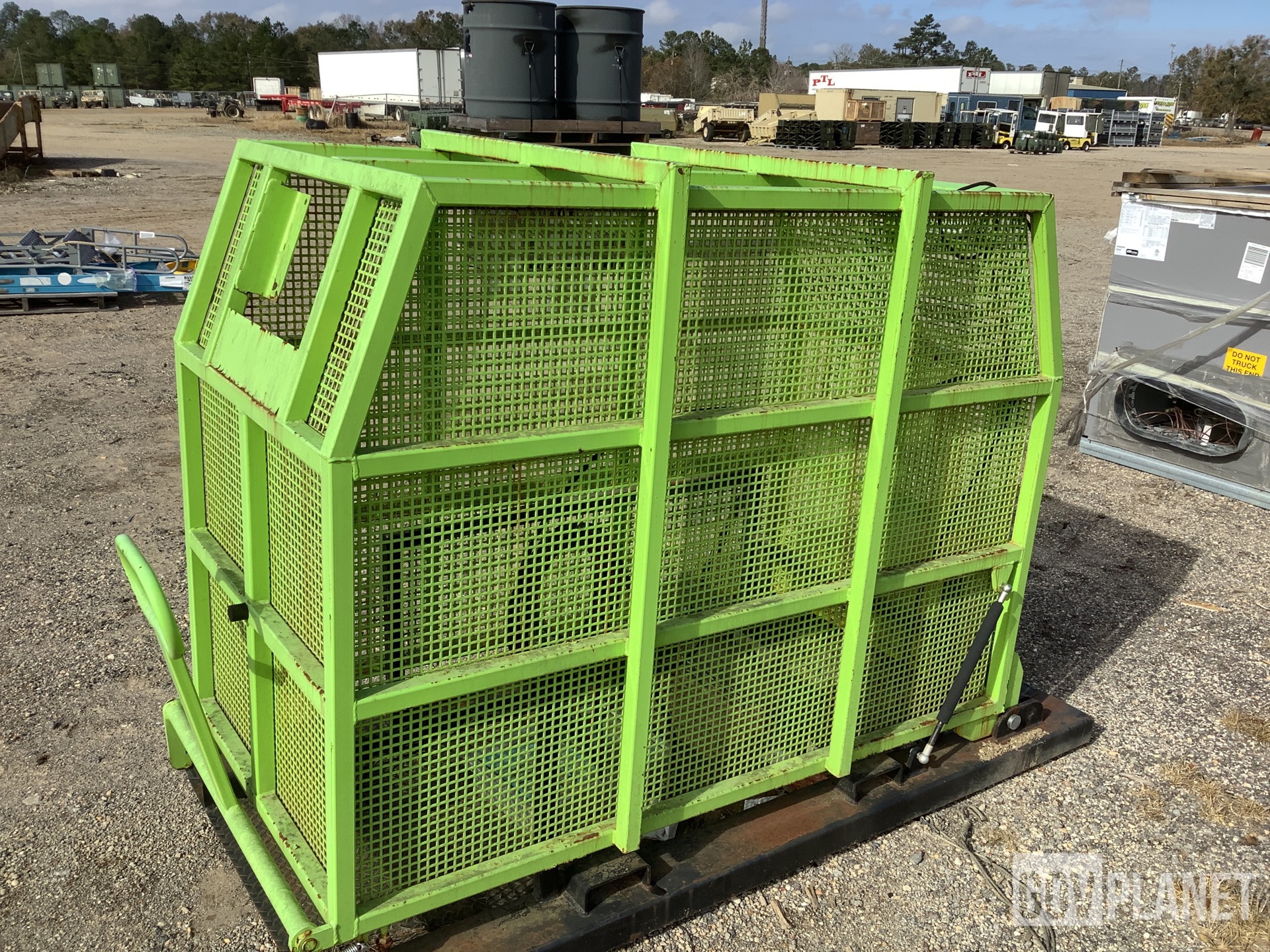 End Truck Cage