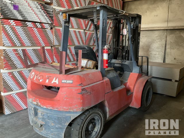 Toyota 7FDU35 7700 lb Diesel Pneumatic Tire Forklift in North ...