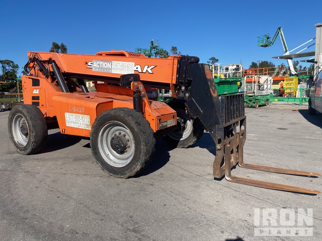 2017 SkyTrak 6042 Telehandler in Fort Myers, Florida, United States ...