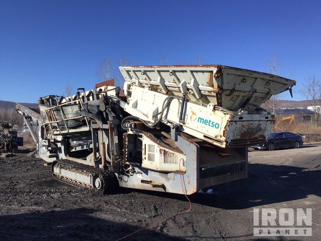 Metso ST272 Tracked Screen Plant in Pittston, Pennsylvania, United ...