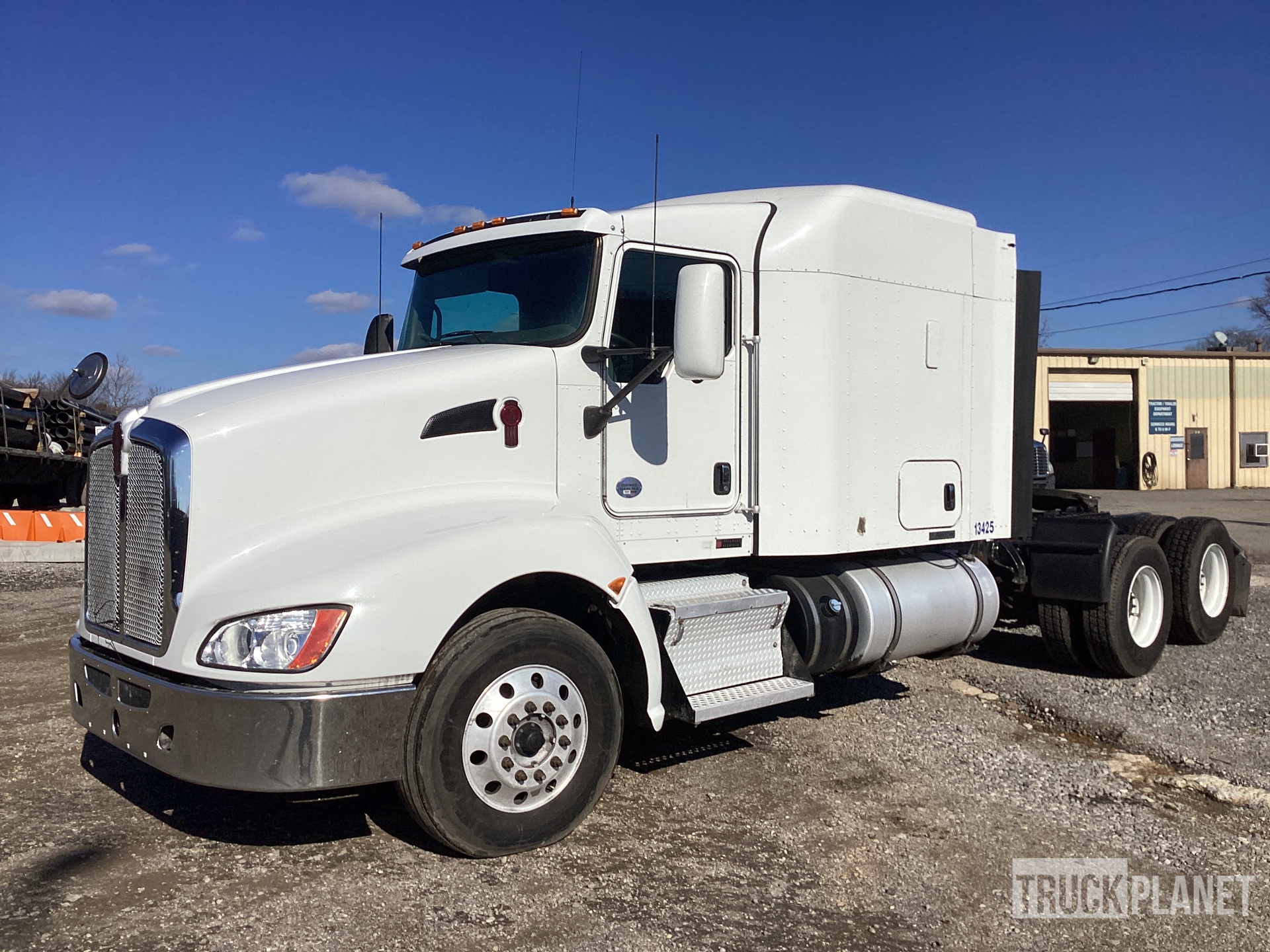 Kenworth T660 Flat Top