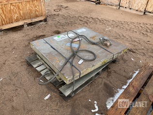 Surplus Southworth Lift Table in Doyle, California, United States ...