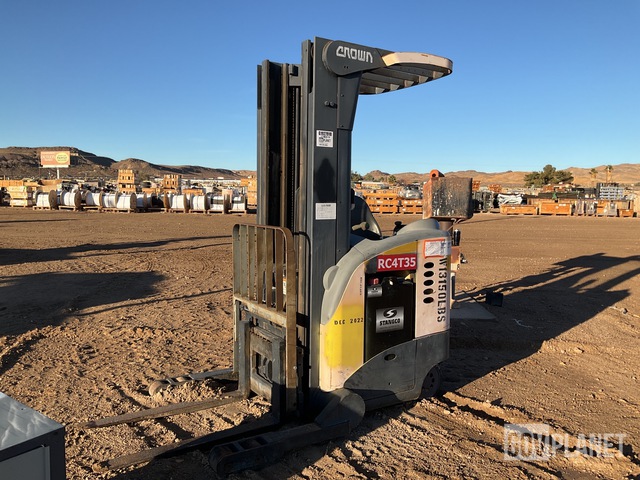 Crown RR5020-45 Electric Forklift