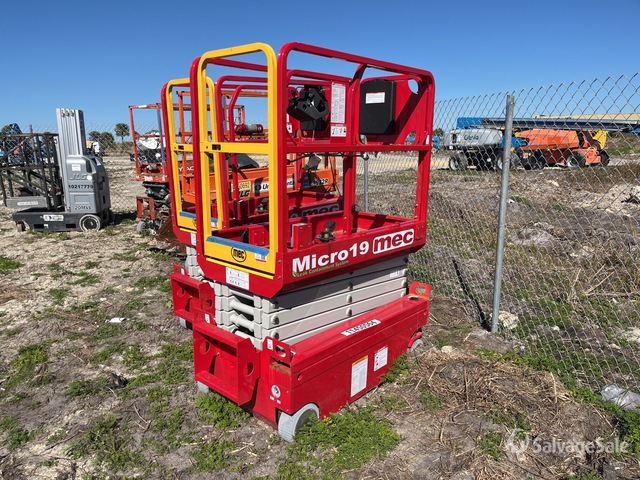 2022 (unverified) MEC Micro19 Electric Scissor Lift in Labelle, Florida ...