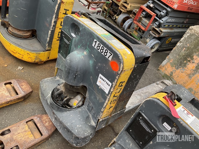 2016 Hyster W40Z 4000 lb Electric Pallet Jack in Maspeth, New York ...