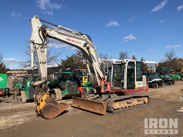 2016 Takeuchi TB1140 Tracked Excavator in Sterling, Virginia, United ...