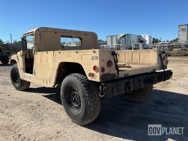 Surplus 2011 AM General M1097A2 HMMWV 2 Door Soft Top w/Truck Body in ...