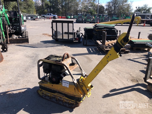 2018 Wacker Neuson BPU4045A Reversible Vibratory Plate Compactor in ...