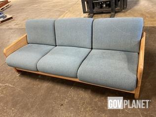 Blockhouse Style Couch Home Office Business School Garage Work Shop ...