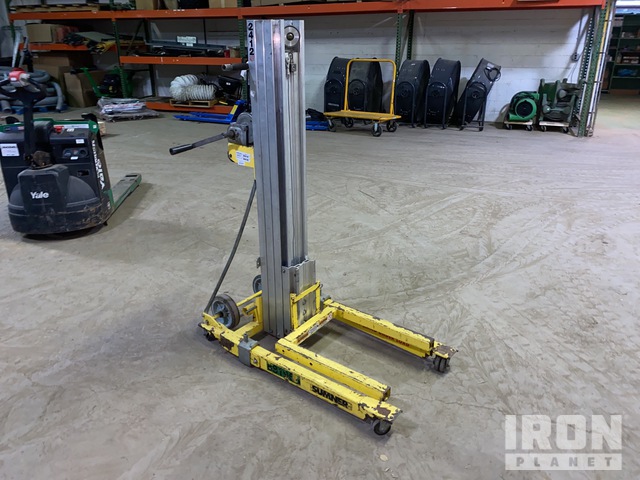 2016 Sumner 2412 Material Hoist in IRWIN, Pennsylvania, United States ...