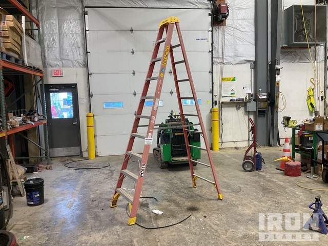 2019 Louisville FS1510 10 ft Step Ladder in Pittsburgh, Pennsylvania ...