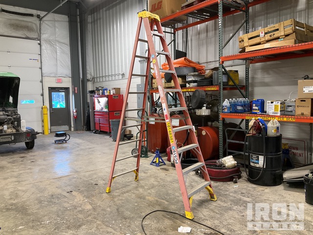 2019 Louisville FS1510 10 ft Step Ladder in Pittsburgh, Pennsylvania ...