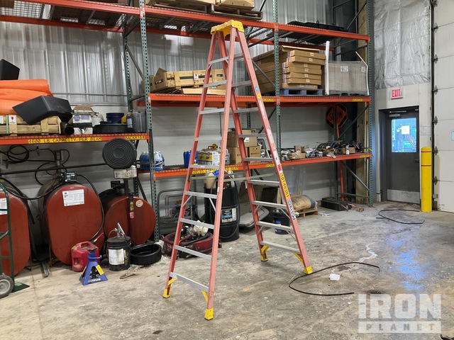 2019 Louisville FS1510 10 ft Step Ladder in Pittsburgh, Pennsylvania ...