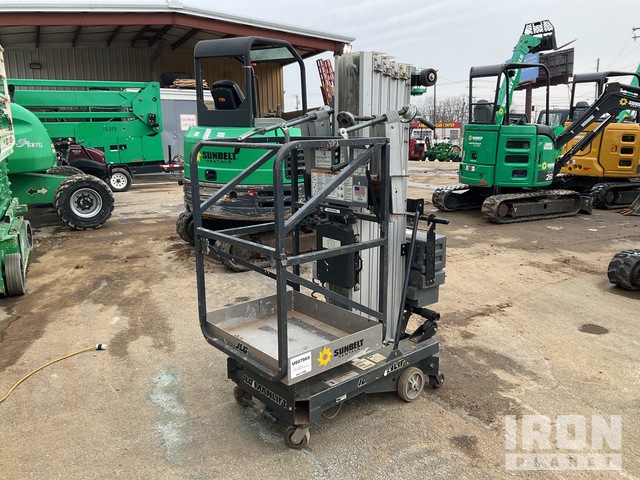 2014 JLG 25AM Electric Vertical Mast Lift in LEXINGTON, Kentucky ...