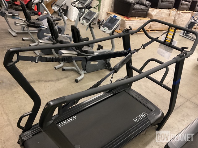 Surplus (5) Matrix Treadmills in Fort Hood, Texas, United States ...