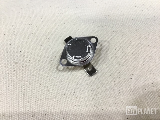Surplus (164) NGH Retail 2212-21205 Electrical Resistance Temperature ... Surplus (164) NGH Retail 2212-21205 Electrical Resistance Temperature ...