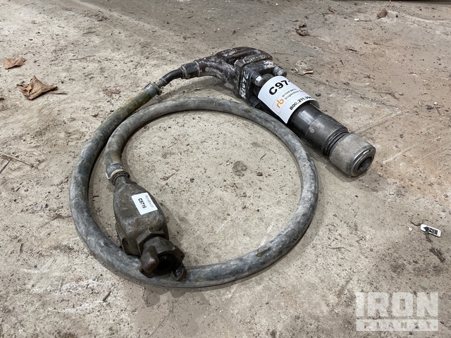 2000 Texas Pneumatic TX-CH3-4B Demolition Breaker in Burlington ...