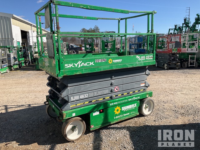 2013 (unverified) Skyjack SJIII 4632 Electric Scissor Lift in Memphis ...