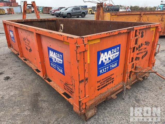 8 m3 Hook Bin in Brooklyn, Victoria, Australia (IronPlanet Item #8718413)