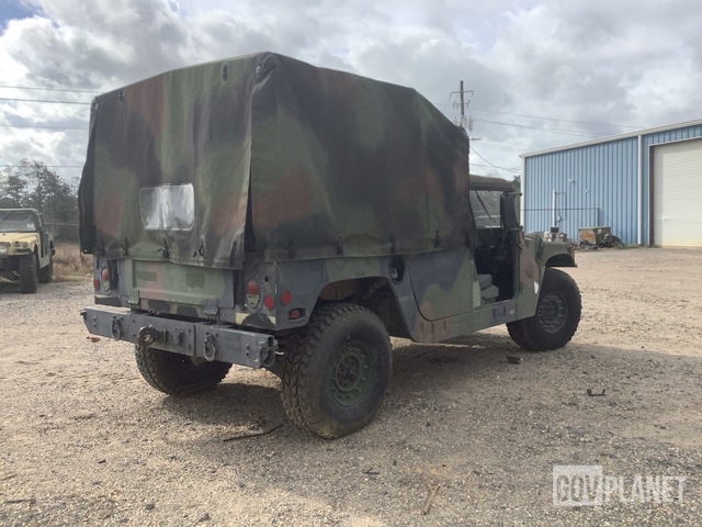 Surplus 2004 AM General M1097A2 HMMWV 2 Door Soft Top w/Truck Body in ...