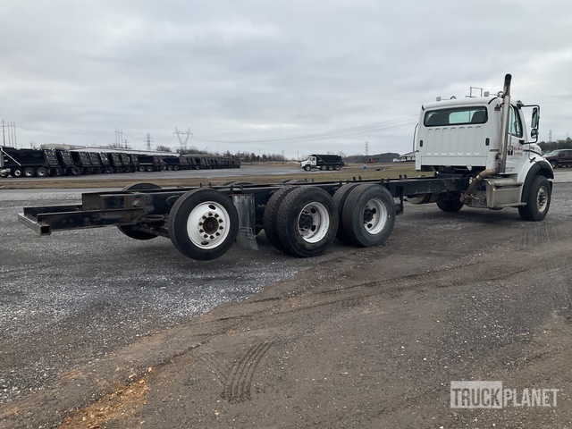 2014 Freightliner M2.112 8x4 Cab and Chassis in Grand Rivers, Kentucky ...