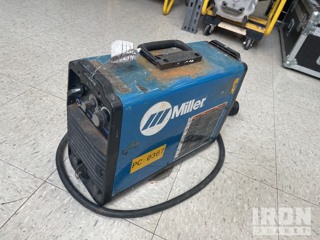 2018 Miller CST-280 280 A Electric Welder in De Pere, Wisconsin, United ...