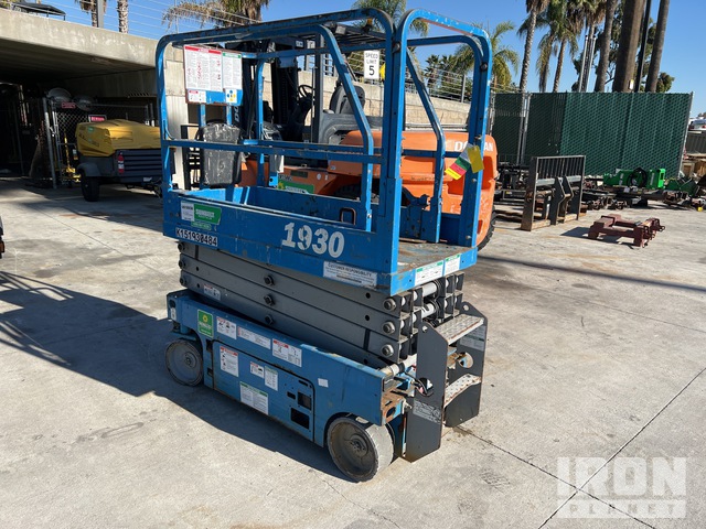 2015 Genie GS-1930 Electric Scissor Lift in Santa Fe Springs ...