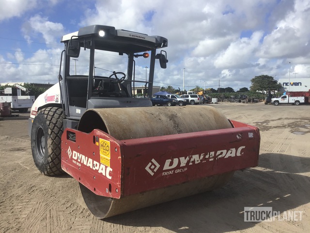 2019 Dynapac CA2500D Smooth Drum Compactor in Miami, Florida, United ...